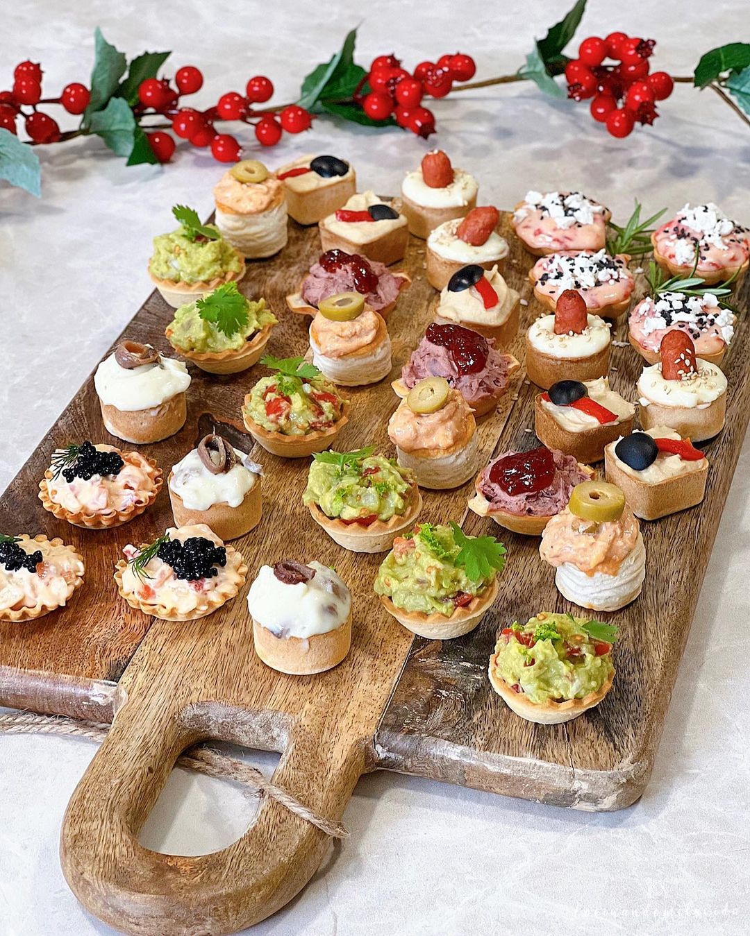 CANAPÉS PARA NAVIDAD VARIADOS